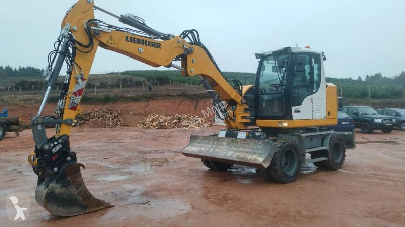 Used Liebherr wheel excavator A910 Compact - n°9926372