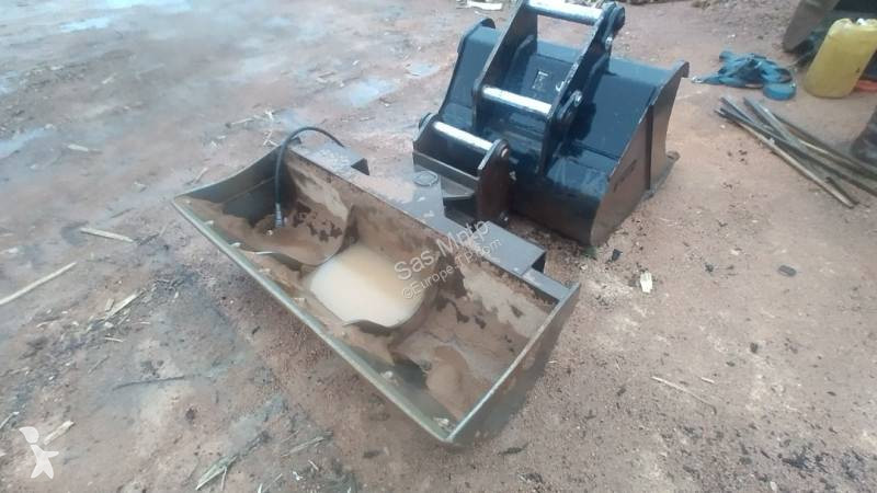 Used Liebherr wheel excavator A910 Compact - n°9926372