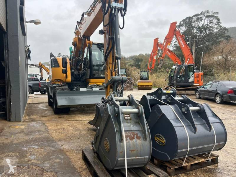 Pelle sur pneus Liebherr A916 Litronic 916 Compact neuve - n°11079935