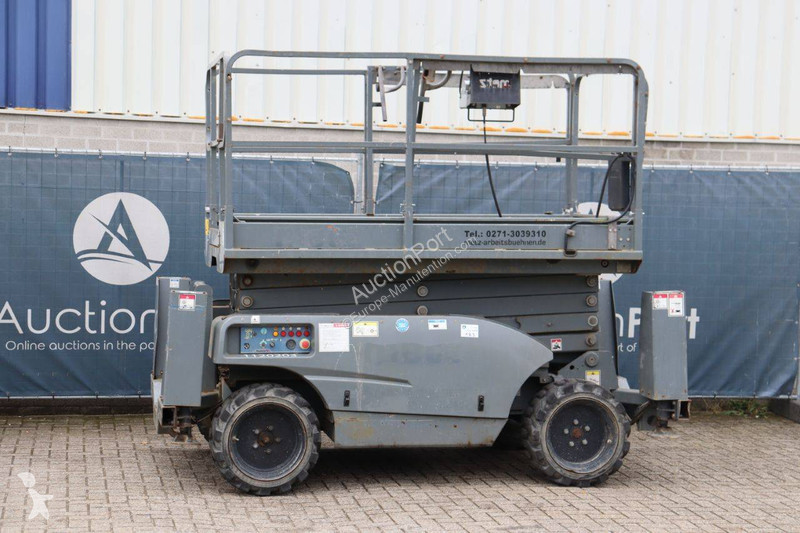Used auctions Haulotte Compact 12 DX self-propelled aerial platform ...