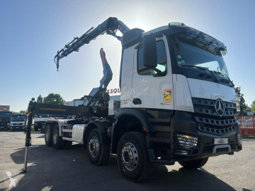 Camion Mercedes 8x4 Euro 6 grue surbaissé cabine courte occasion, camions