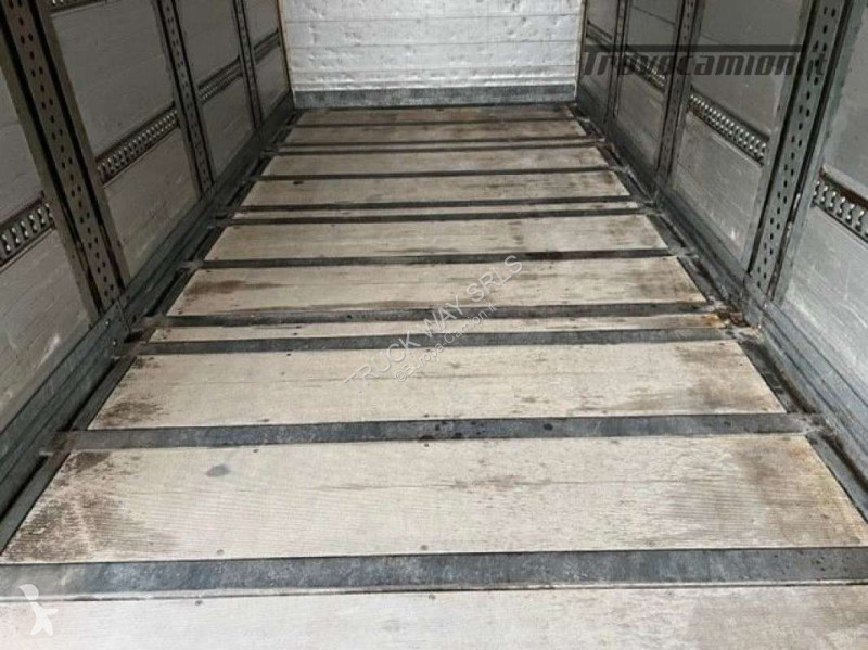 Camion fourgon Scania P 250 FURGONATO 4X2 8,50M Gazoil Euro 0 occasion ...
