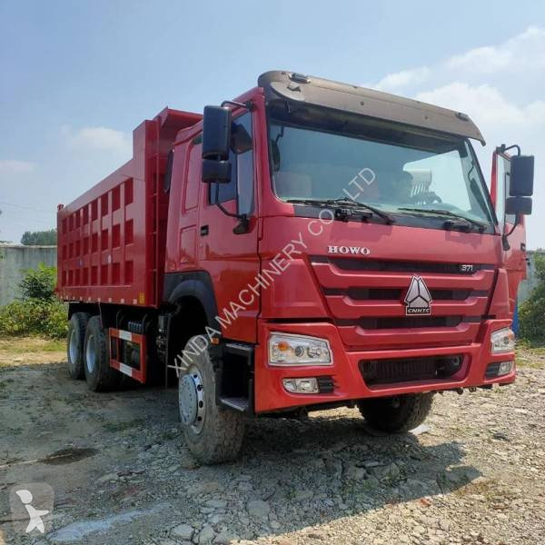 Camion Howo benne Cox ZZ3257N3847C 6x4 occasion - n°8931319