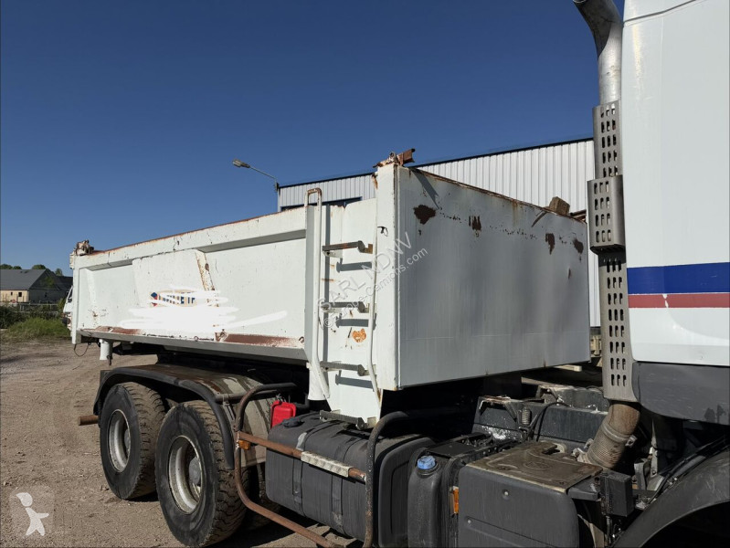 Camion benne Renault Kerax 370 6x4 Gazoil occasion - n°11343840