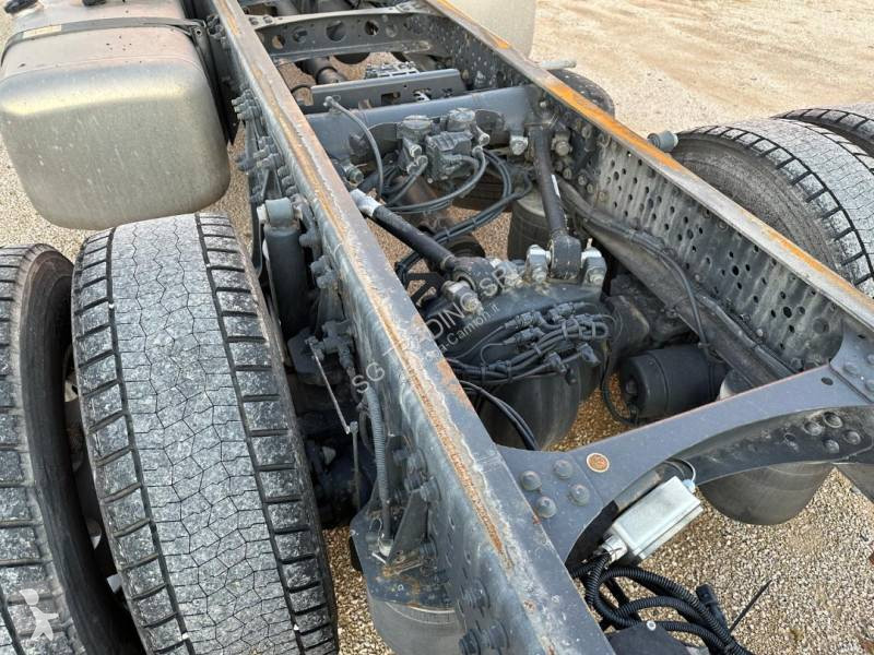 Used Mercedes Actros chassis truck 1845 LS 4x2 Euro 6 - n°10280238