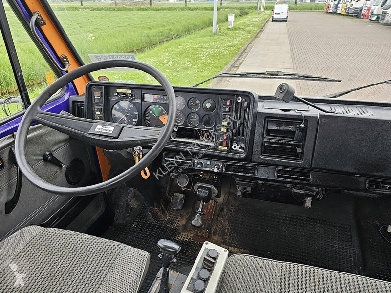 Camion MAN porte containers 17.232 6 cylinder occasion - n°9931920