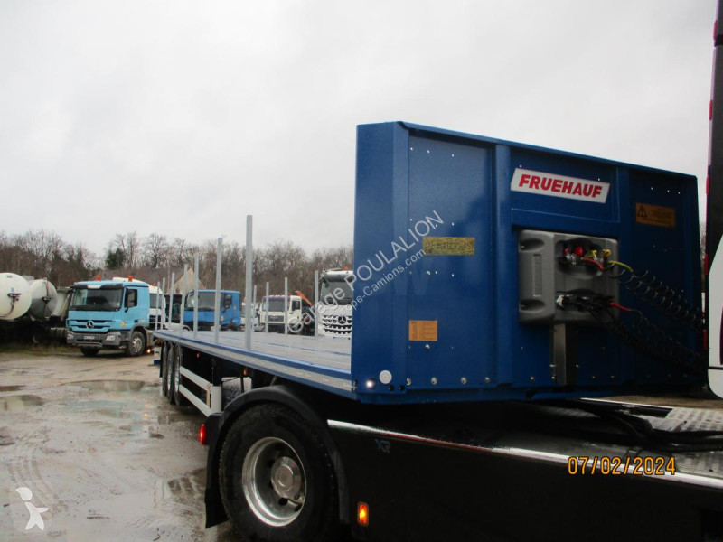Semi remorque Fruehauf plateau Essieu AR auto-suiveur 150 Tridem MS 3 ...
