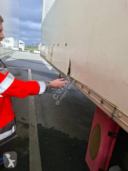 Semi remorque fourgon Fruehauf hayon occasion - n°11182238