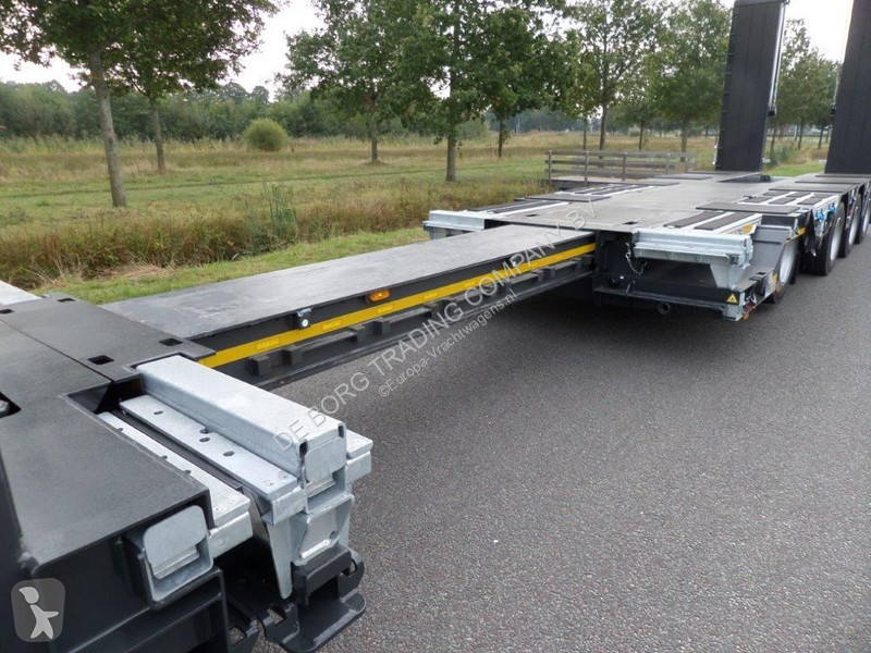 Semi remorque Goldhofer porte engins STZ-L4(245)A Plus de 3 essieux ...