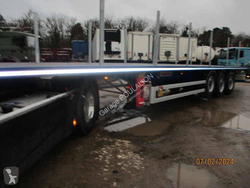 Semi remorque Fruehauf plateau Essieu AR auto-suiveur 150 Tridem MS 3 ...