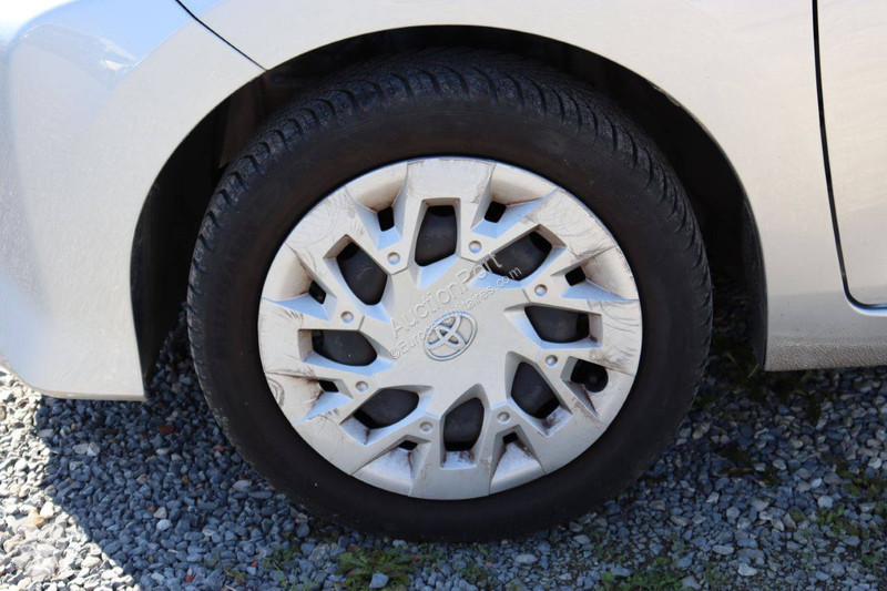 Aste automobile berlina Toyota Aygo Benzina - n°11384479
