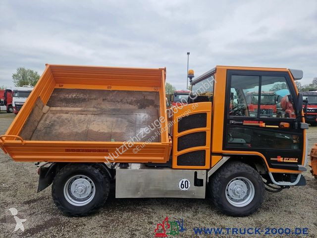 Camion déneigeuse Boki Boki HY1252B 4x4 3 Sitzer Schneeschild Kommunal ...