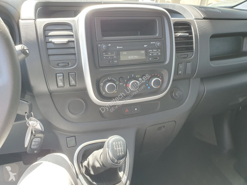 Furgoneta mediana Renault Trafic TRAFIC III FG L1H1 1000 1.6 DCI 95CH ...