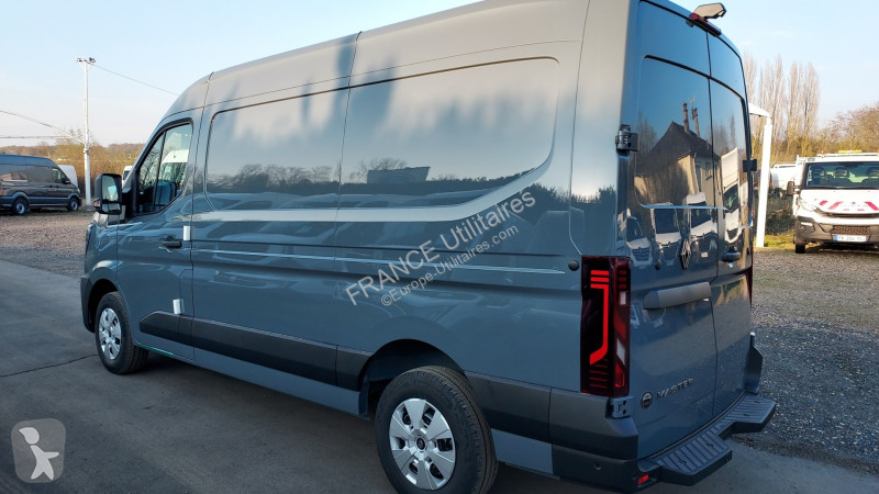 厢式货运车 雷诺 Master MASTER IV FG BVA GRIS FONCÉ F3500 L2H2 2.0 BLUE DCI ...