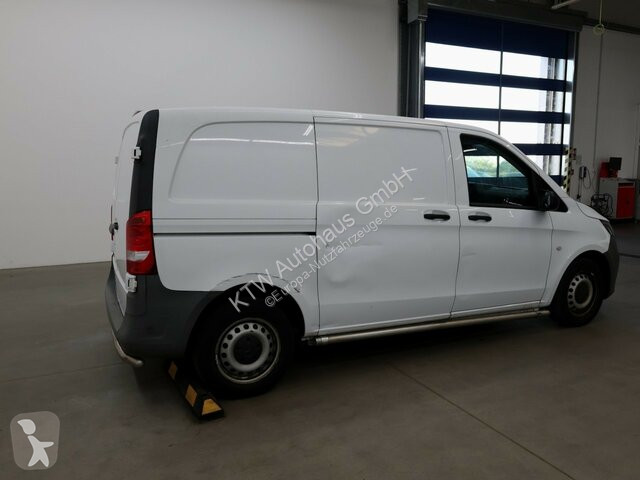 Fourgon moyen Mercedes Vito Vito114 KA Kompakt ,Klima,Kamera,Tempomat ...