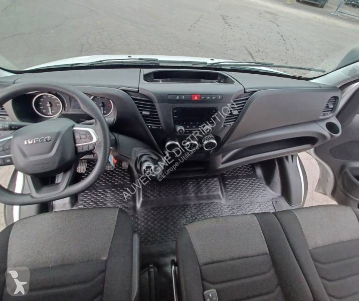 Utilitaire caisse grand volume Iveco Daily 35C16H EMP 4100 4x2 Gazoil ...